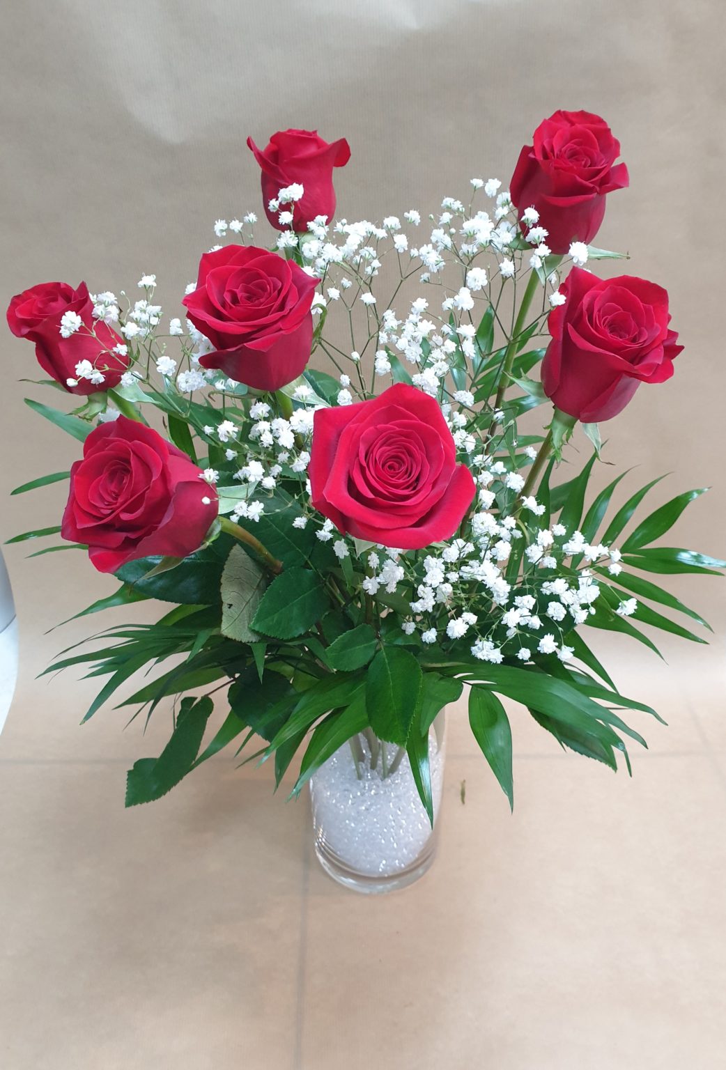 La Riviera - Fleuriste à Castres - Bouquet 7 roses rouges et gypsophile